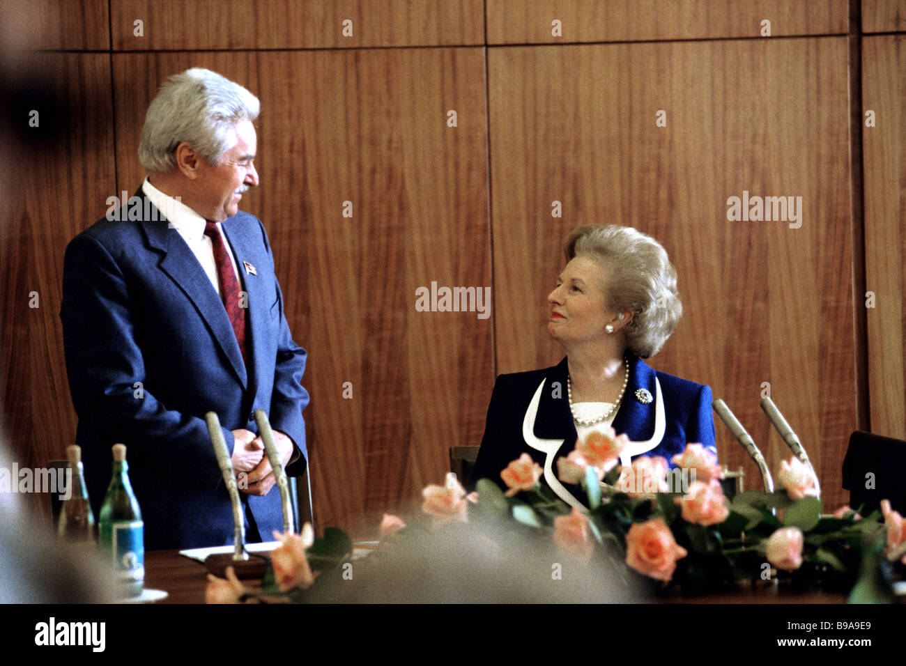 Former British Prime Minister Margaret Thatcher visited the foreign ...