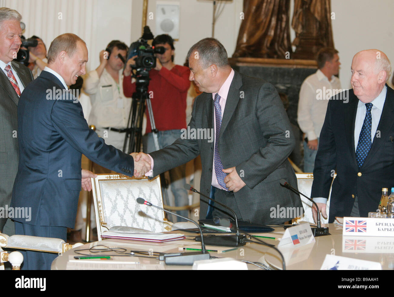 Left to right Russia s President Vladimir Putin Brendan Barber Great ...