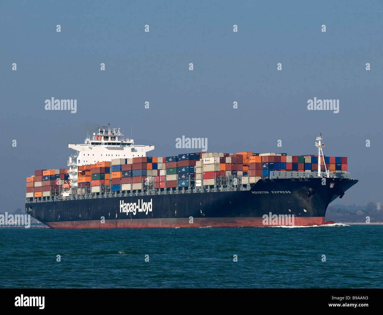 Container ship Houston Express leaving Southampton UK Stock Photo - Alamy