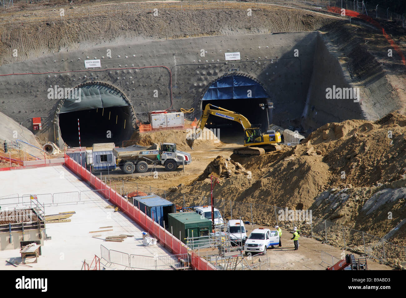 Tunnel construction hi-res stock photography and images - Alamy
