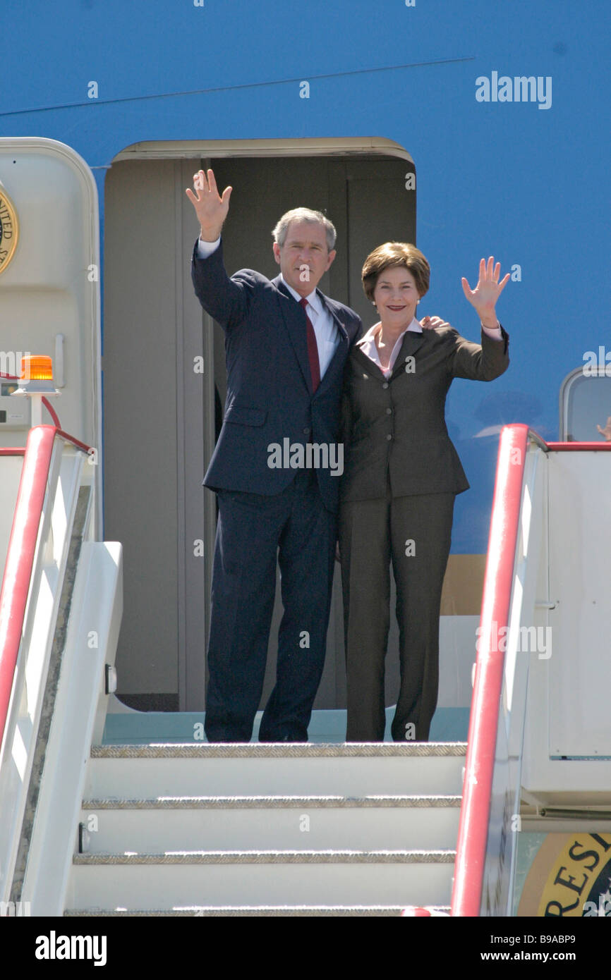 US President George Bush and his wife Laura arriving in St Petersburg ...