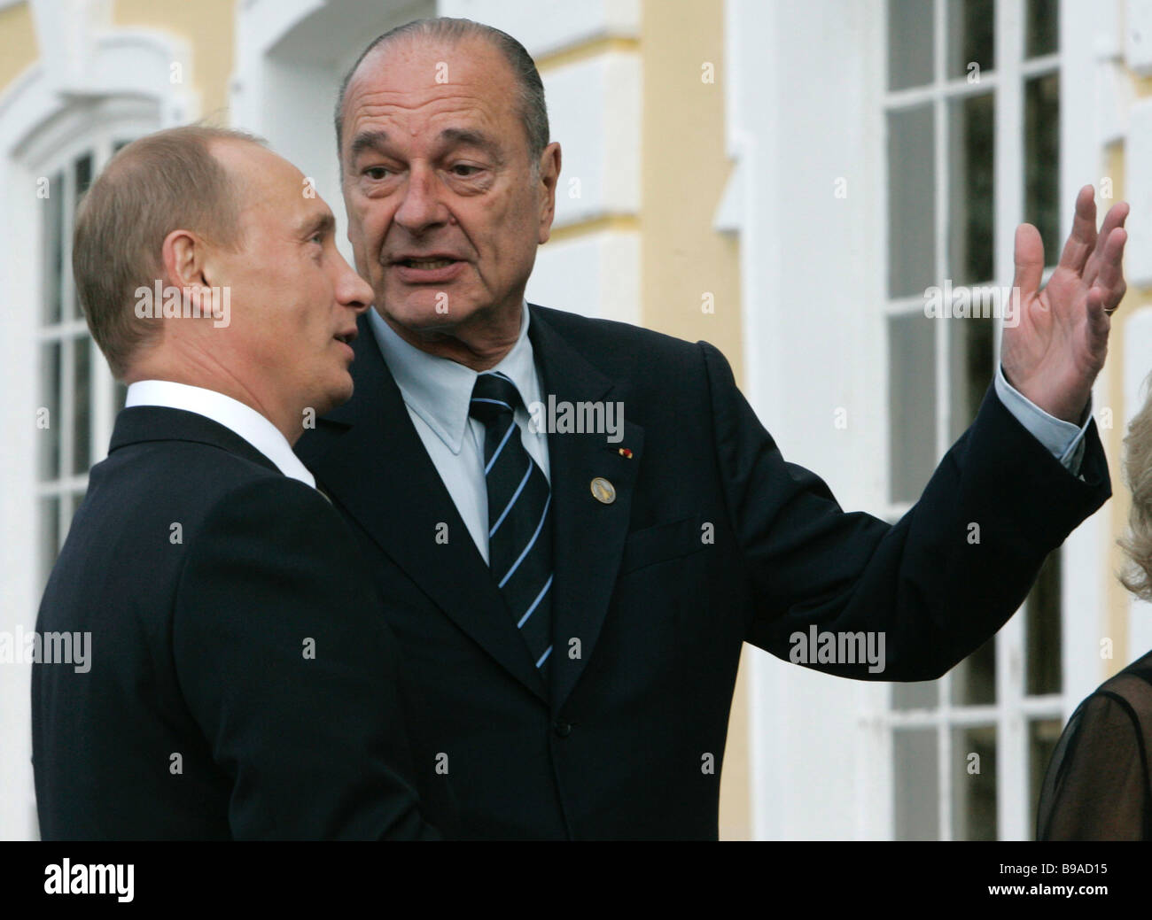 French and Russian Presidents Jacques Chirac and Vladimir Putin left to ...