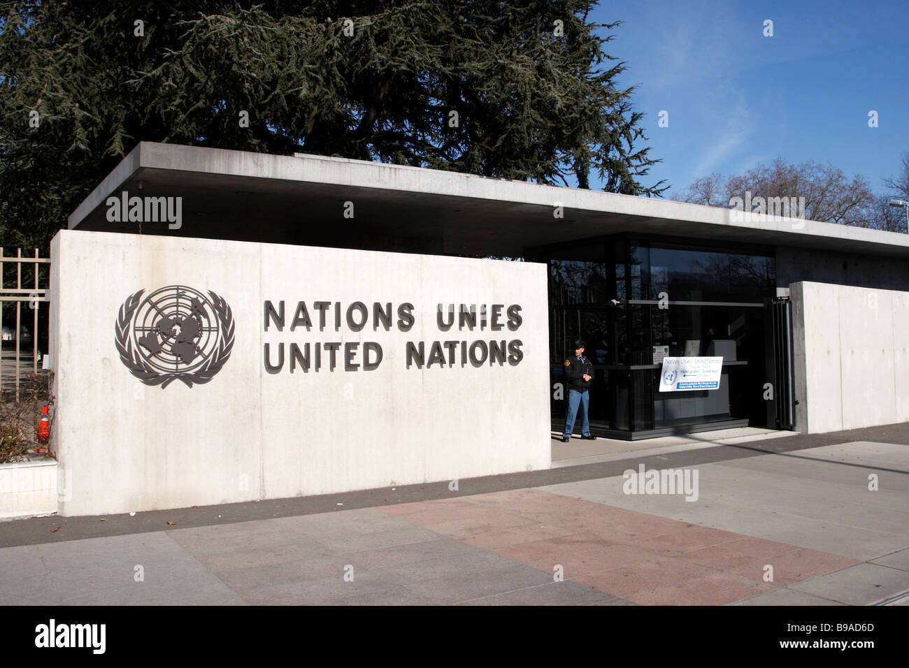 the entrance and security checkpoint to the palais des nations offices ...