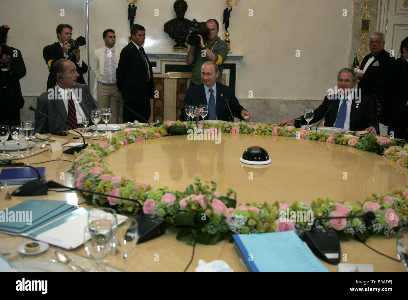 French Russian and U S Presidents Jacques Chirac Vladimir Putin and ...