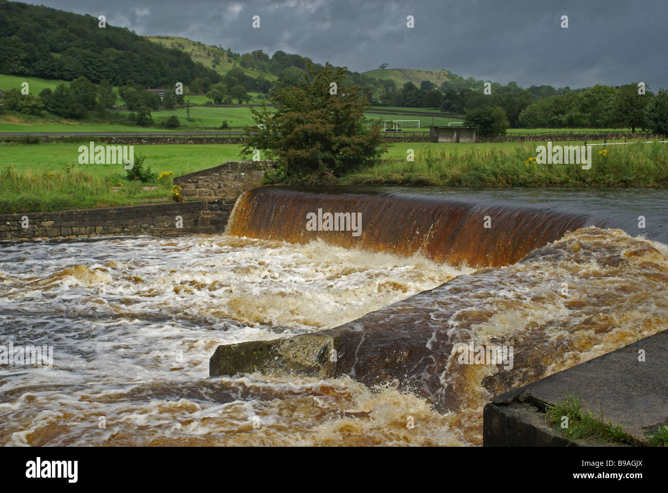 Settle in ribblesdale hi-res stock photography and images - Alamy