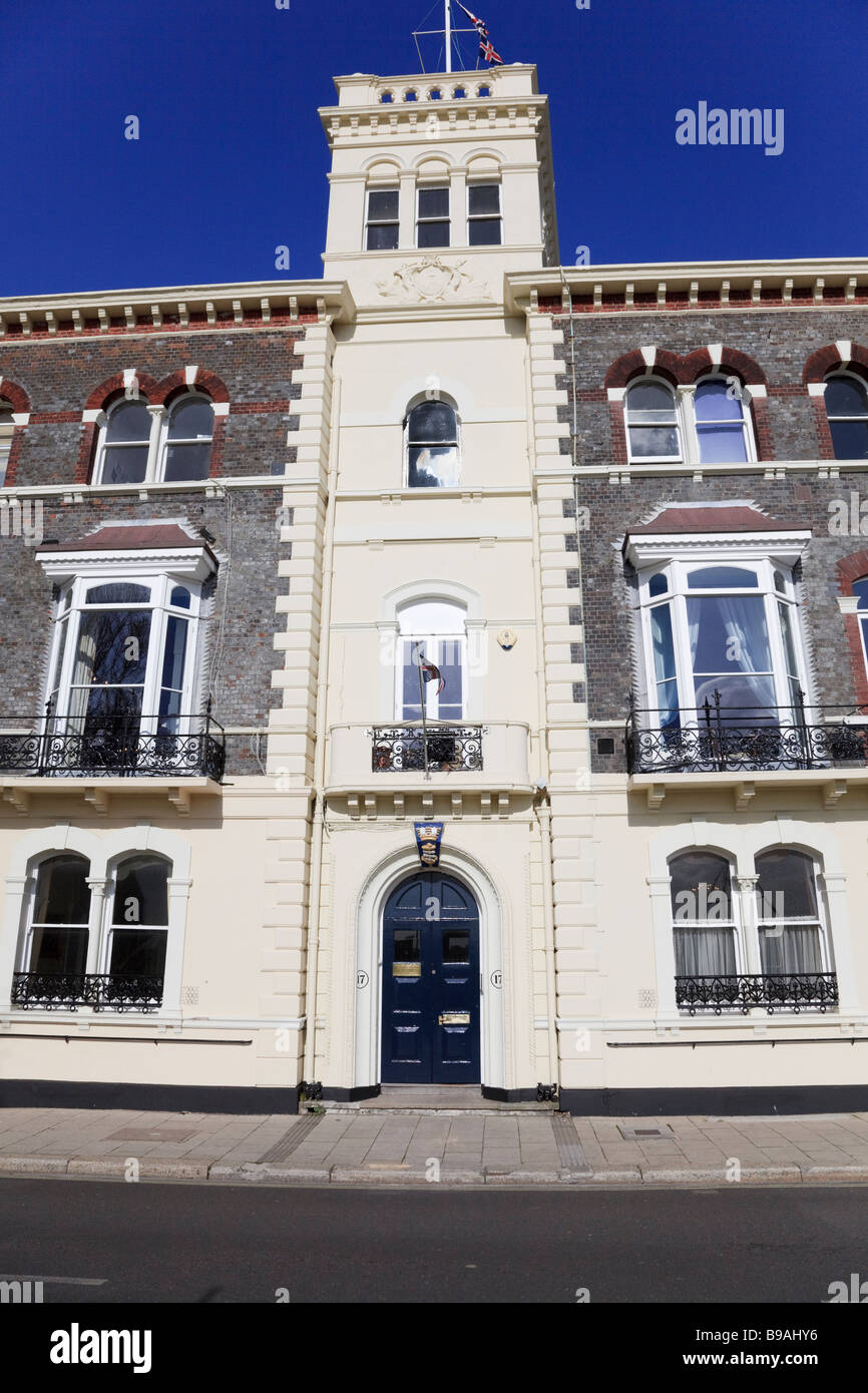 Naval officers club hi-res stock photography and images - Alamy