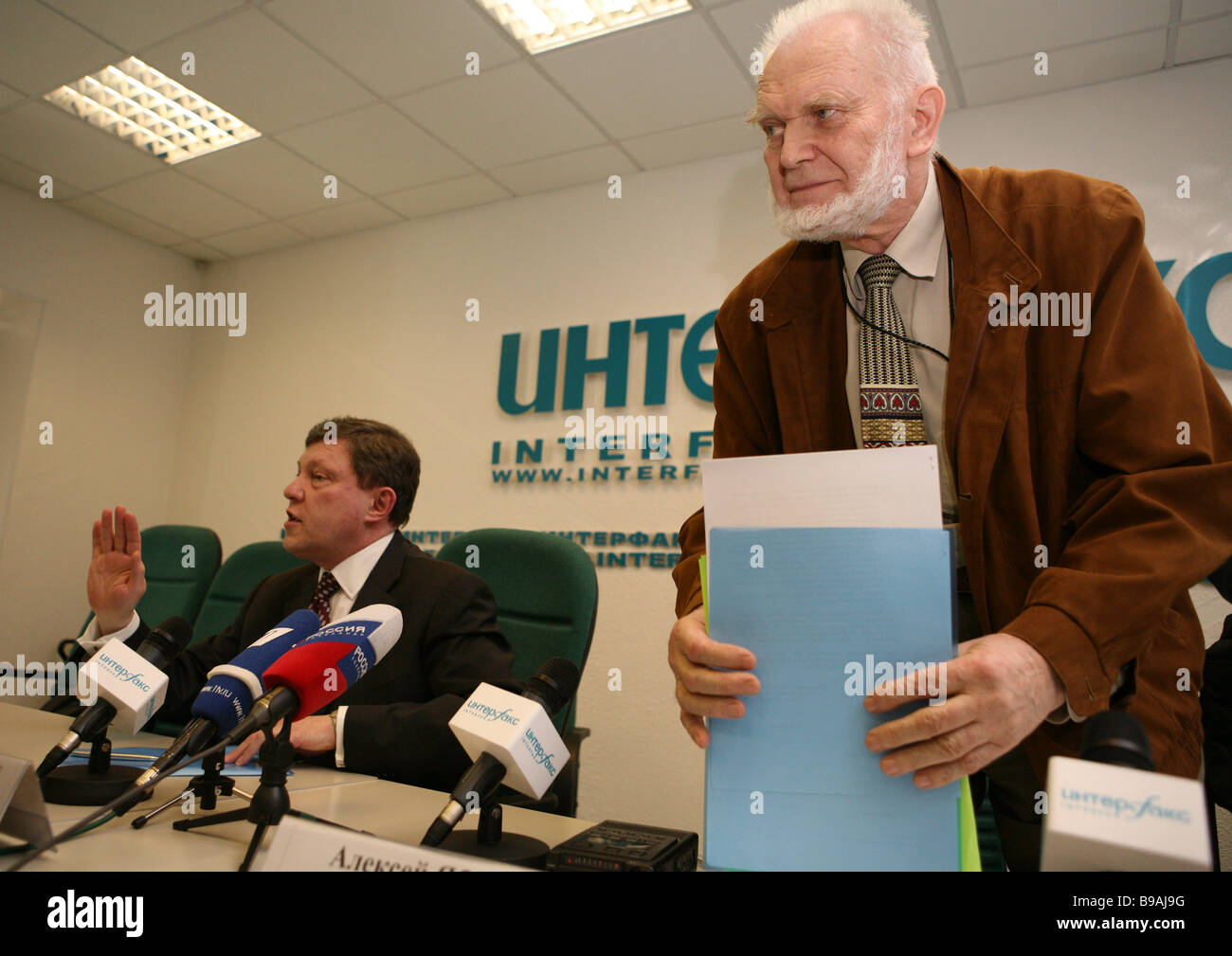 Grigory Yavlinsky leader of the Yabloko party and Alexei Yablokov ...
