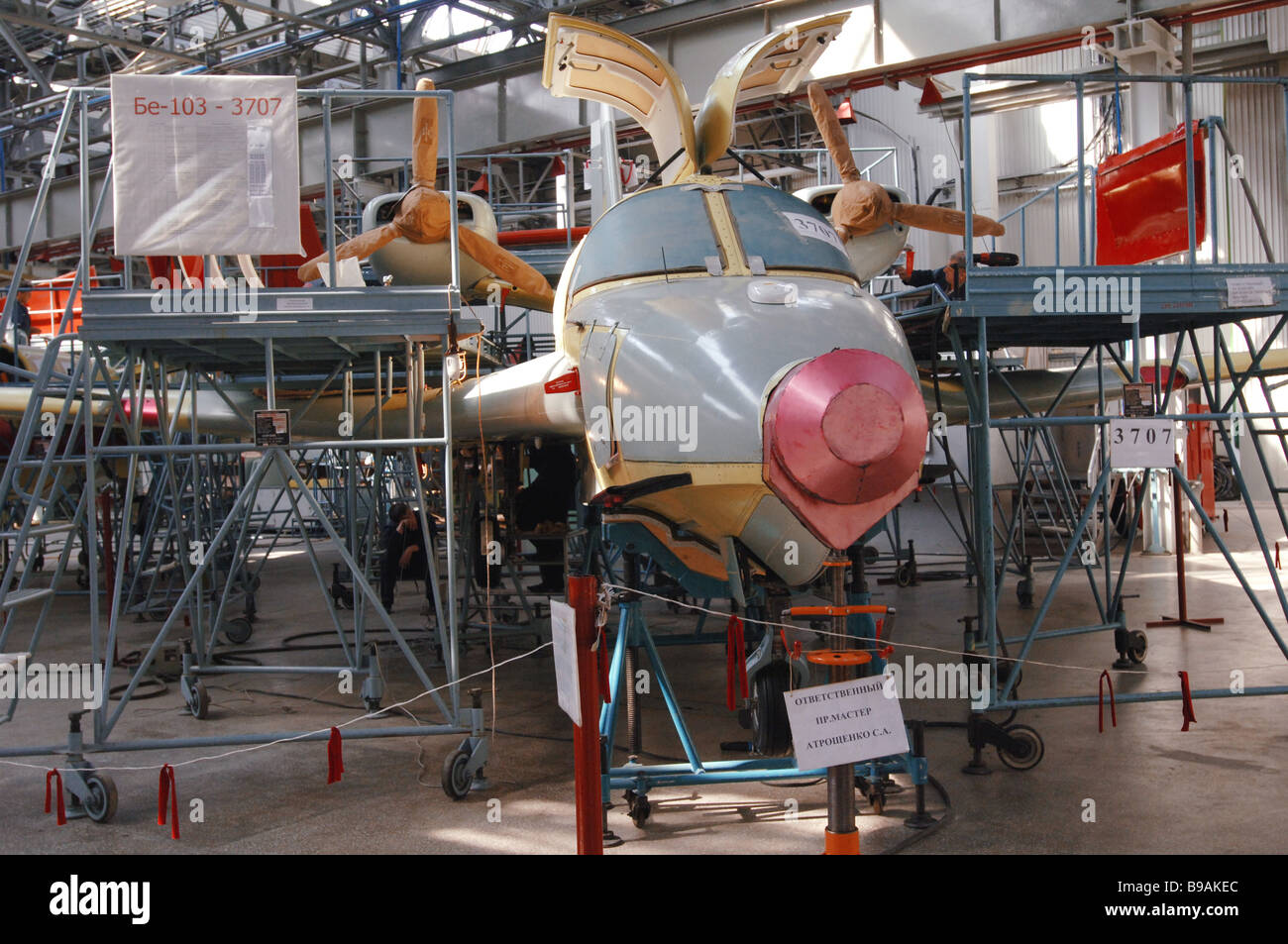 Aircraft Workshop High Resolution Stock Photography and Images - Alamy