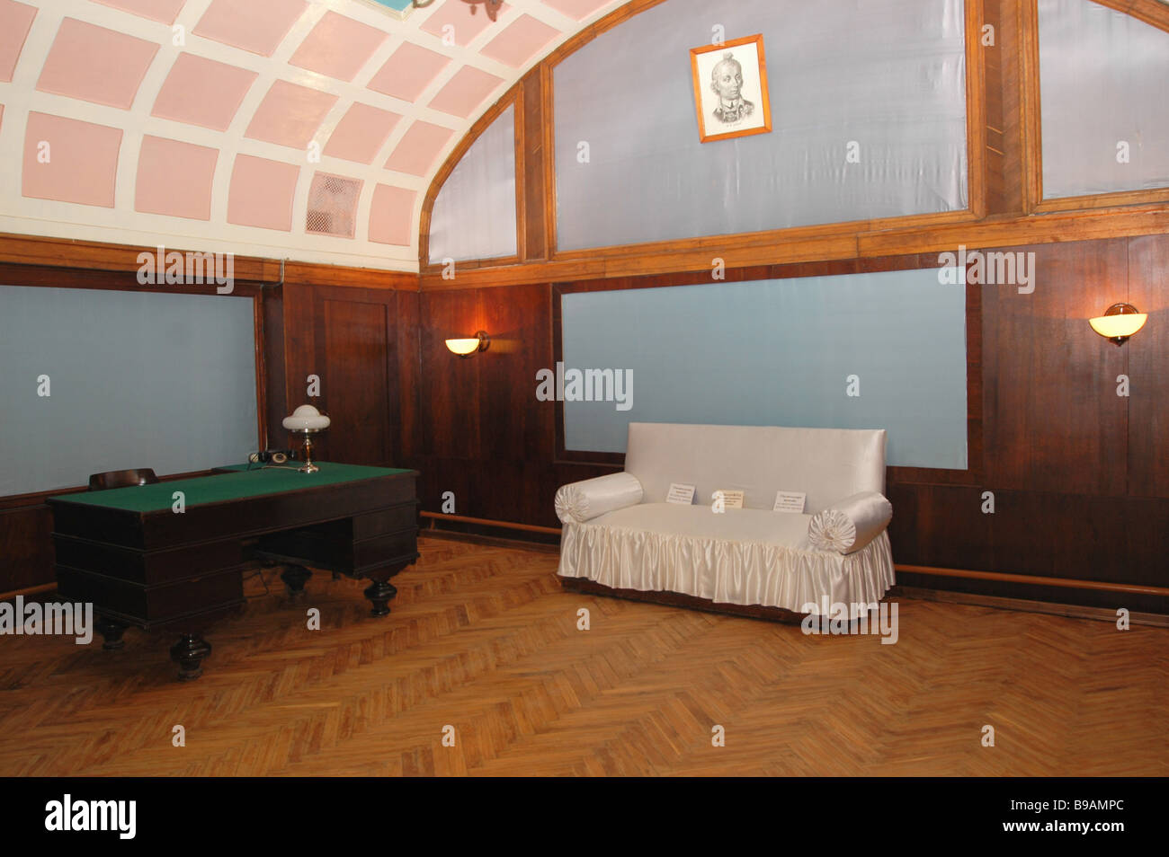 Joseph Stalin s study in his wartime bunker Stock Photo - Alamy