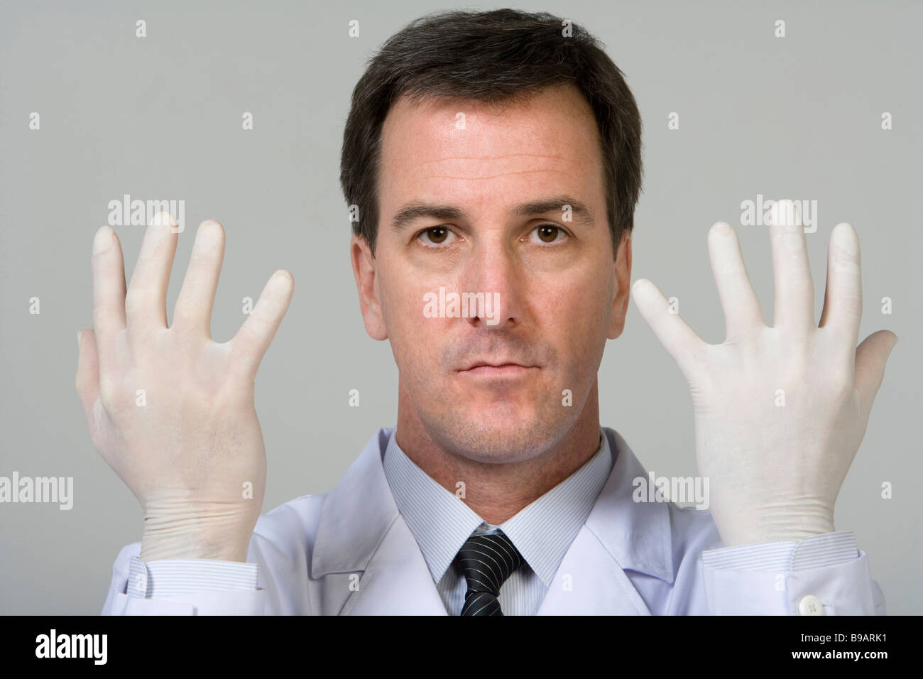 Scientist hand out hi-res stock photography and images - Alamy