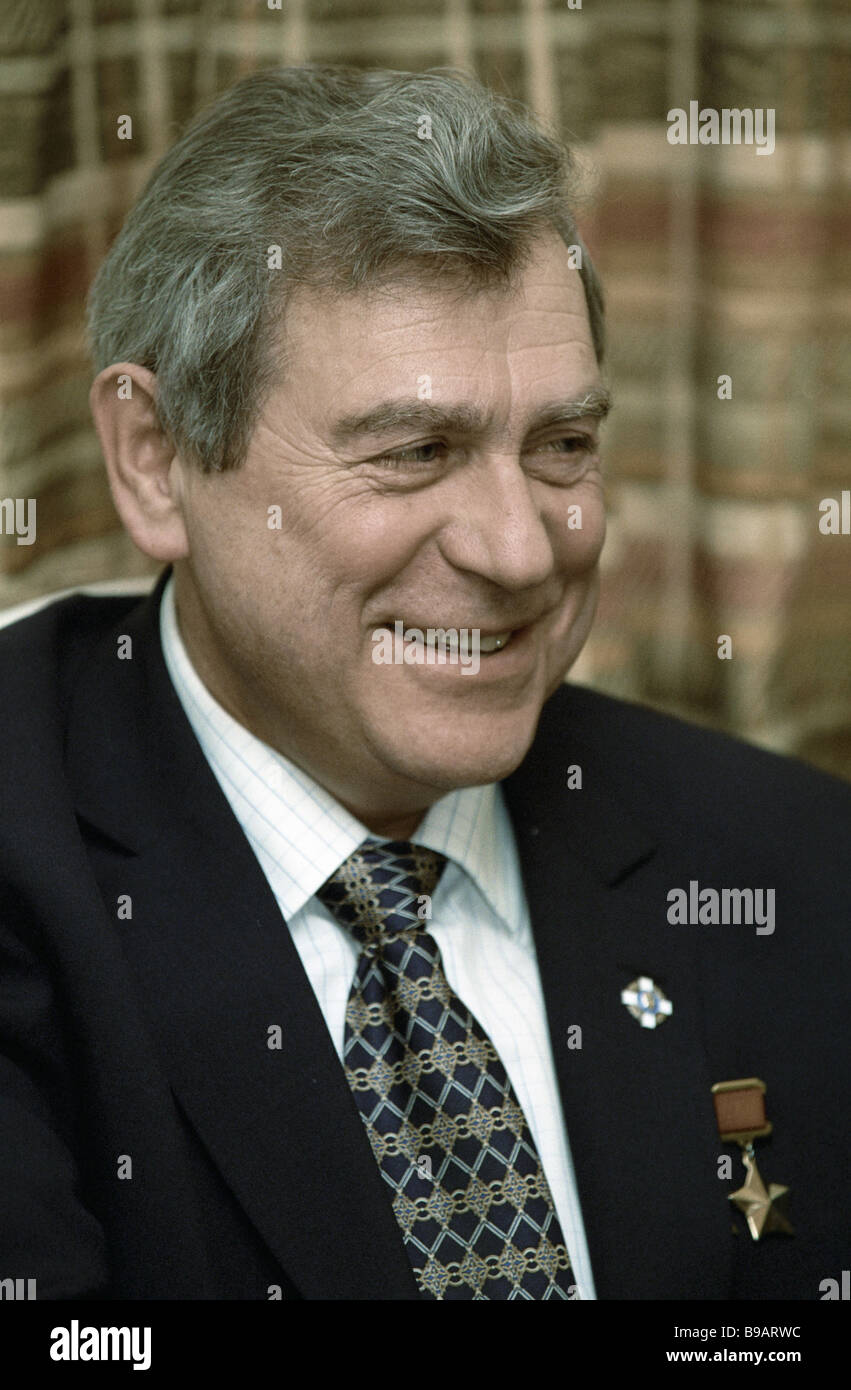 Russian Pilot Cosmonaut Alexander Alexandrov Stock Photo - Alamy