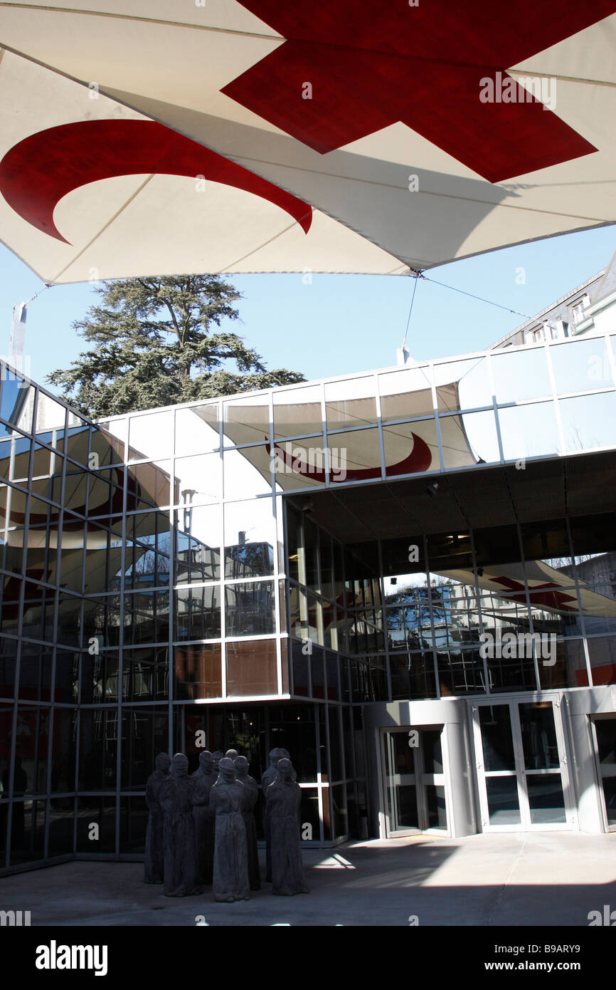 entrance to the international red cross and red crescent museum geneva ...