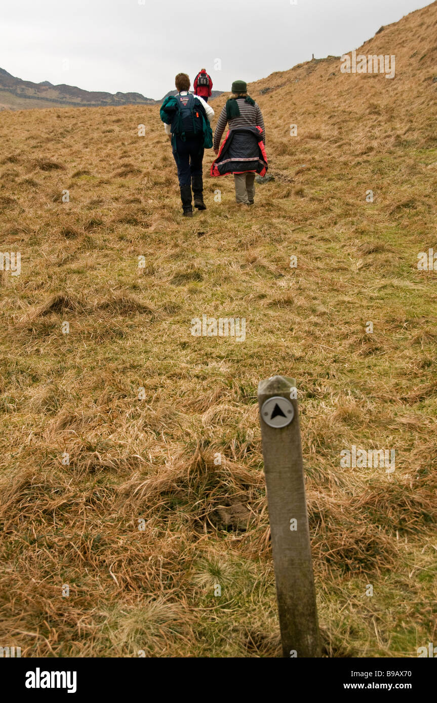 Footpath sign, Snowdonia, Wales Stock Photo - Alamy