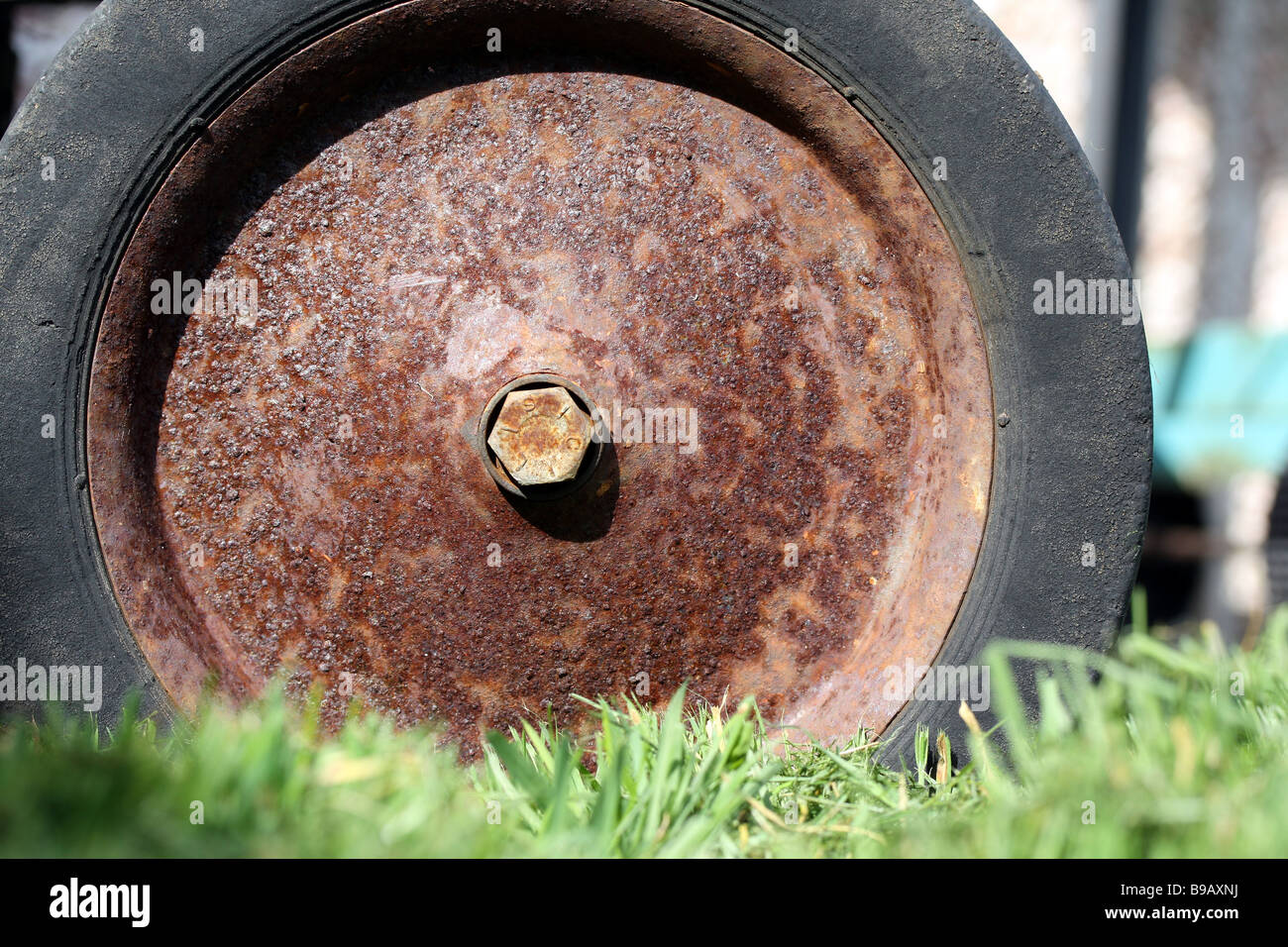 A rusting wheel Stock Photo - Alamy