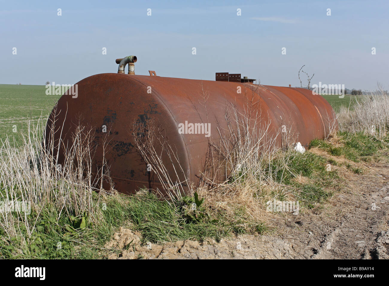 A rusty storage tank Stock Photo - Alamy