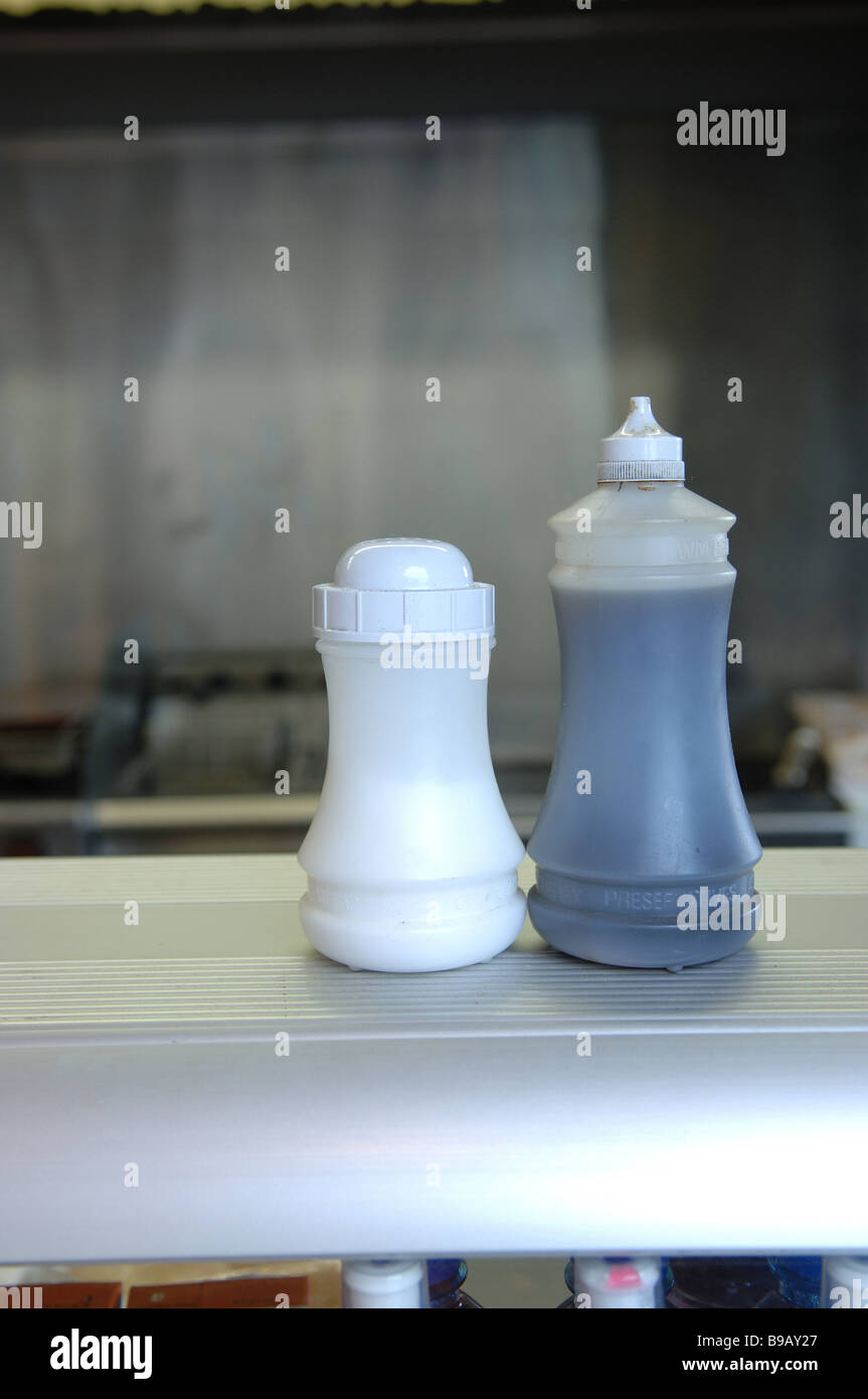 Traditional salt vinegar counter hi-res stock photography and images ...