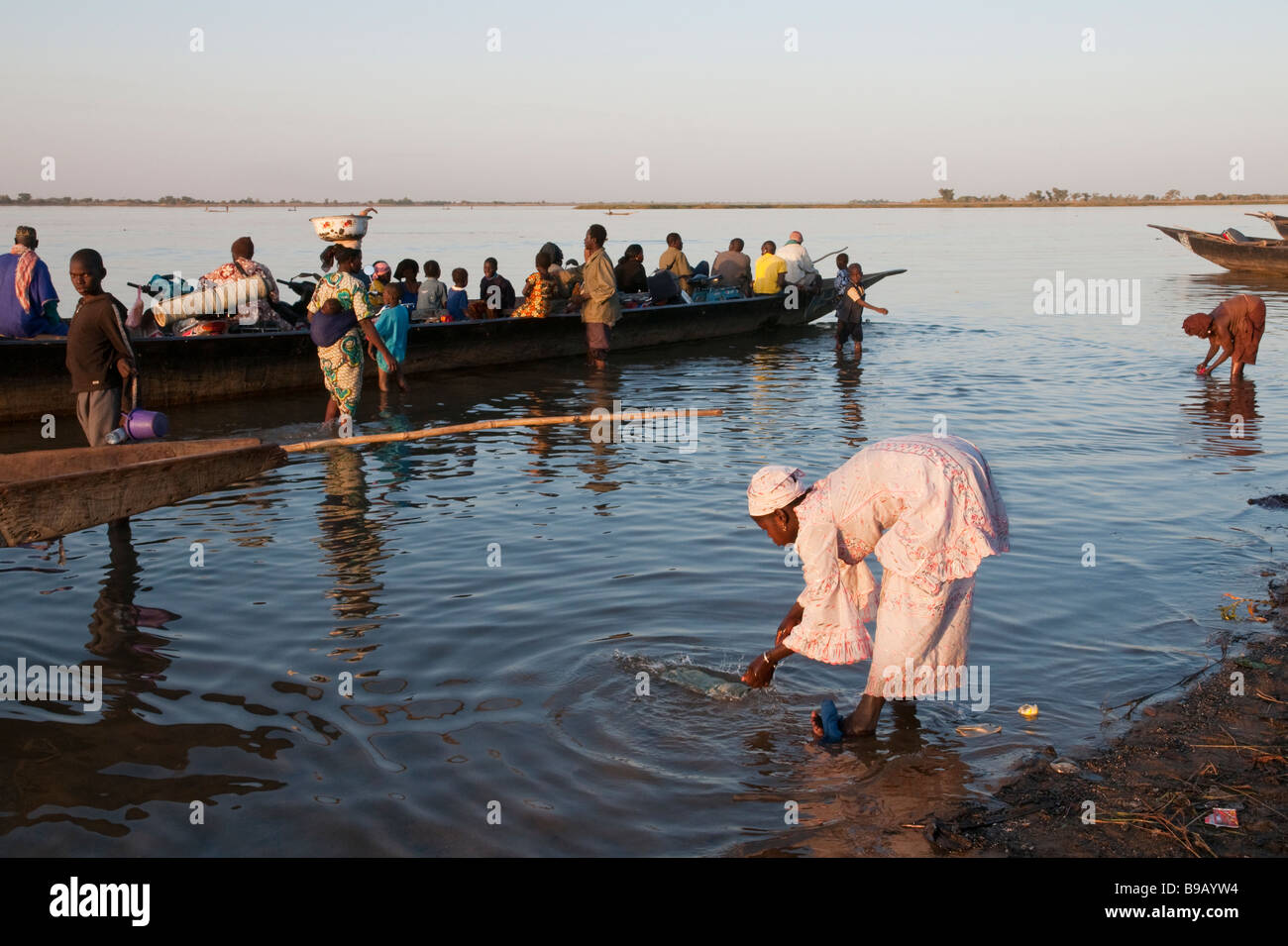 Niger woman hi-res stock photography and images - Alamy