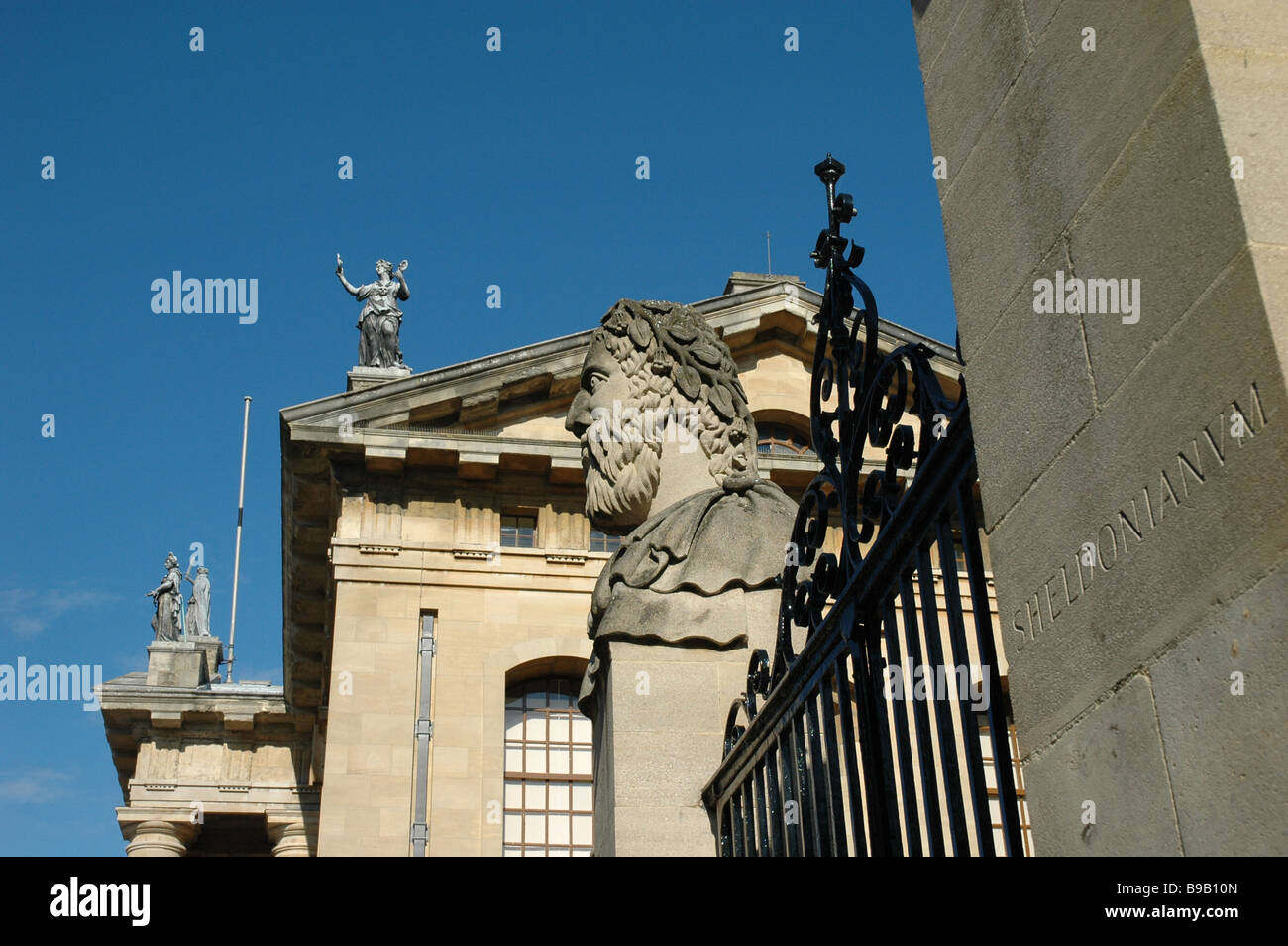 The Sheldonian Theatre, Oxford, England Stock Photo - Alamy