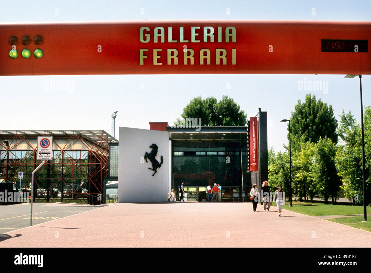 Ferrari gallery hi-res stock photography and images - Alamy