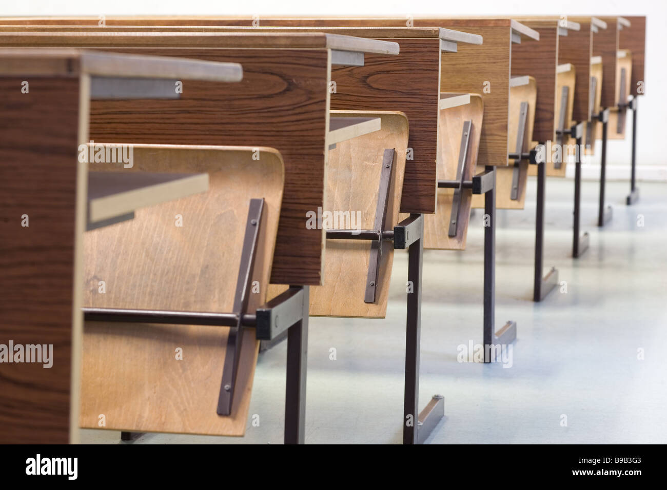 Empty school hi-res stock photography and images - Alamy
