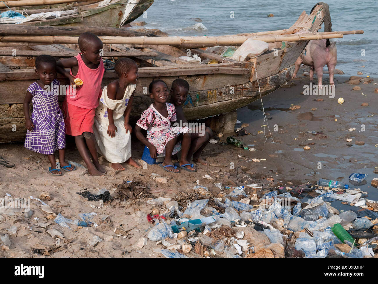 Ghana child playing hi-res stock photography and images - Alamy