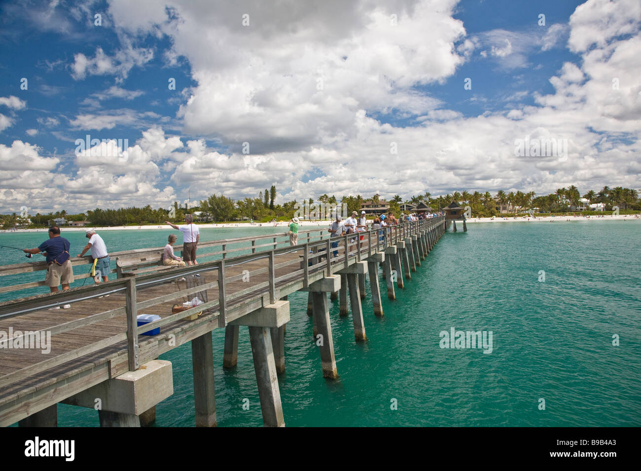 Naples Pier on the Gulf of Mexico in Naples Florida Stock Photo - Alamy