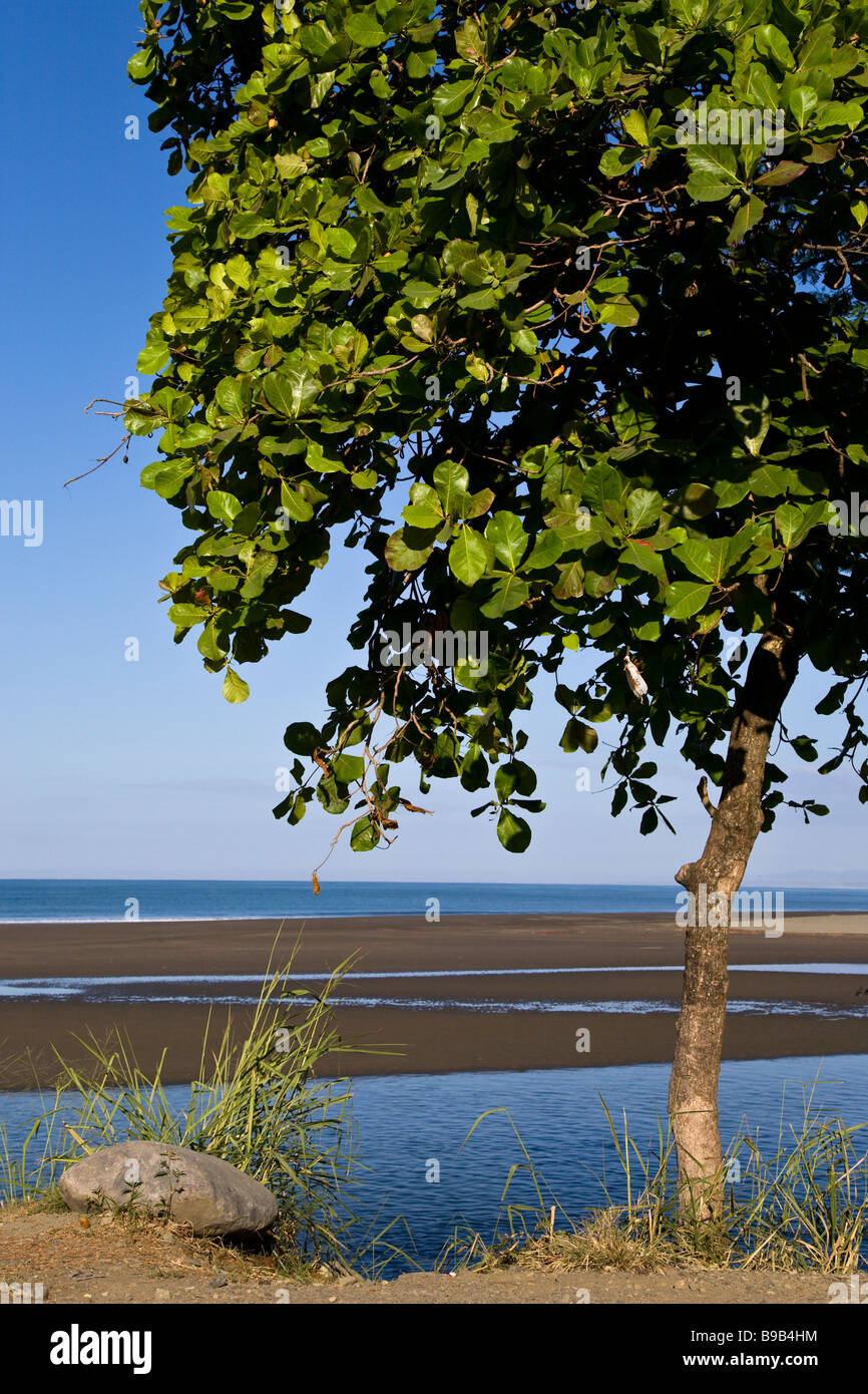 View of Playa Cocal from Playa Quepos in Costa Rica Stock Photo - Alamy