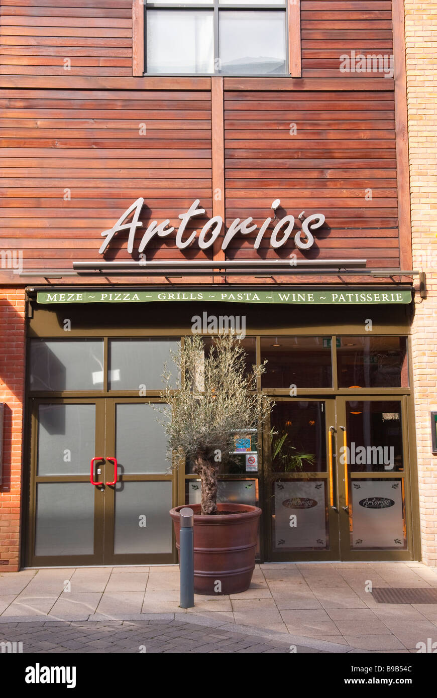 Norwich riverside hi-res stock photography and images - Alamy