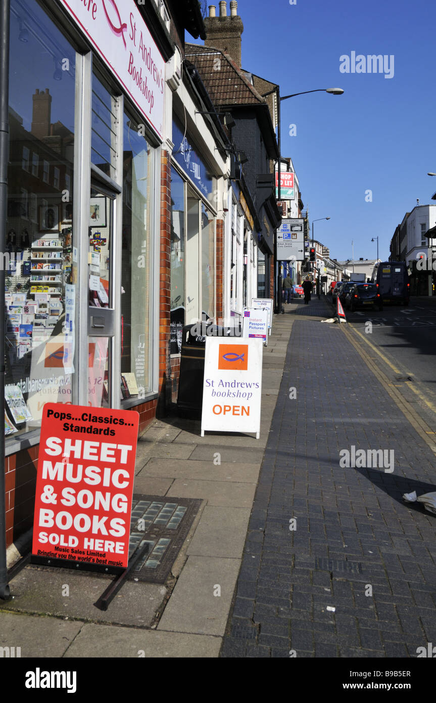 Holywell st albans hi-res stock photography and images - Alamy