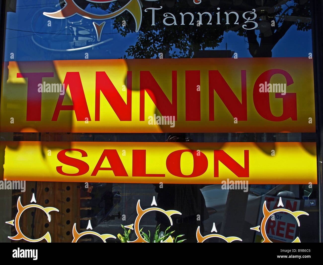 Tanning salon hi-res stock photography and images - Alamy