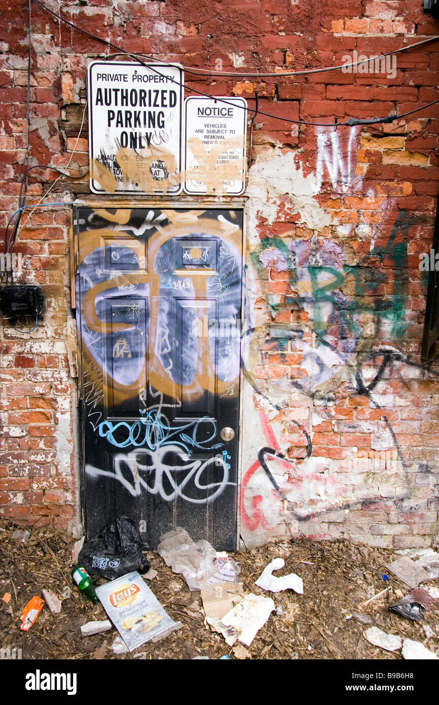 graffiti in downtown Toronto Stock Photo - Alamy