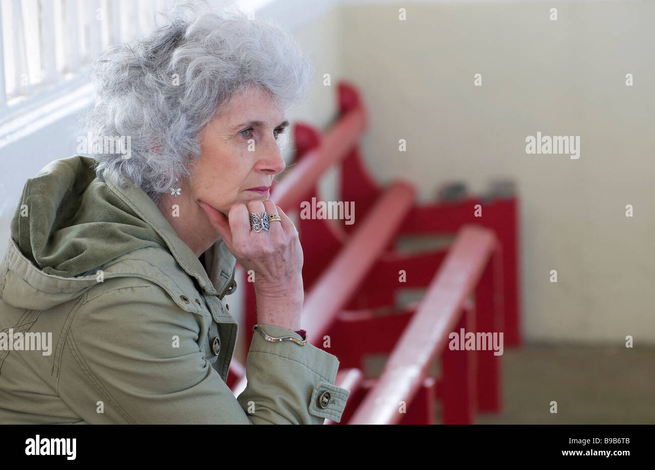 single, lonely mature woman Stock Photo - Alamy
