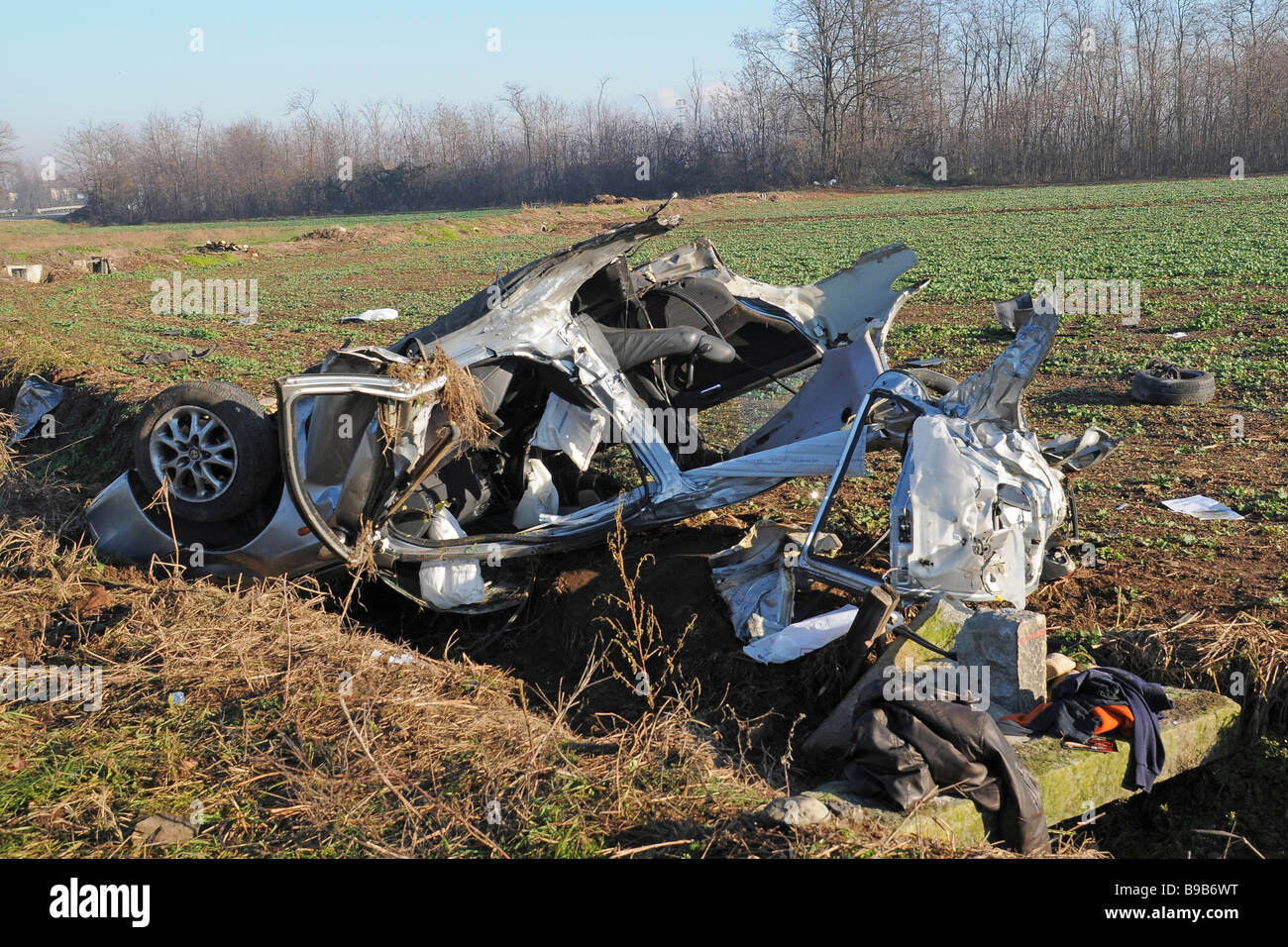 Italy car crash hi-res stock photography and images - Alamy