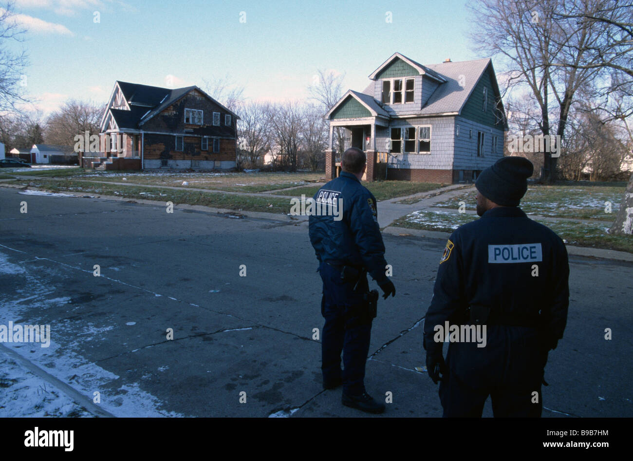 Detroit police narcotics officers narcs hi-res stock photography and ... Detroit police narcotics officers narcs hi-res stock photography and ...