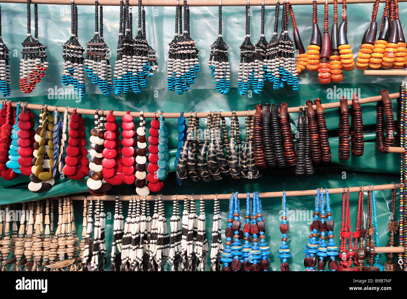 African bone craft hi-res stock photography and images - Alamy