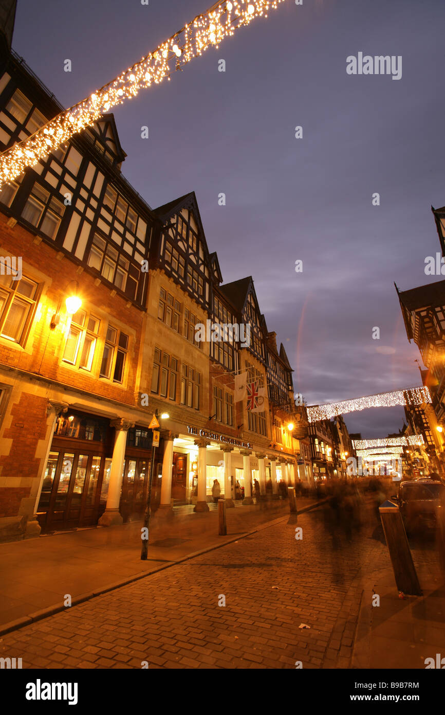Street scene chester england hi-res stock photography and images - Alamy
