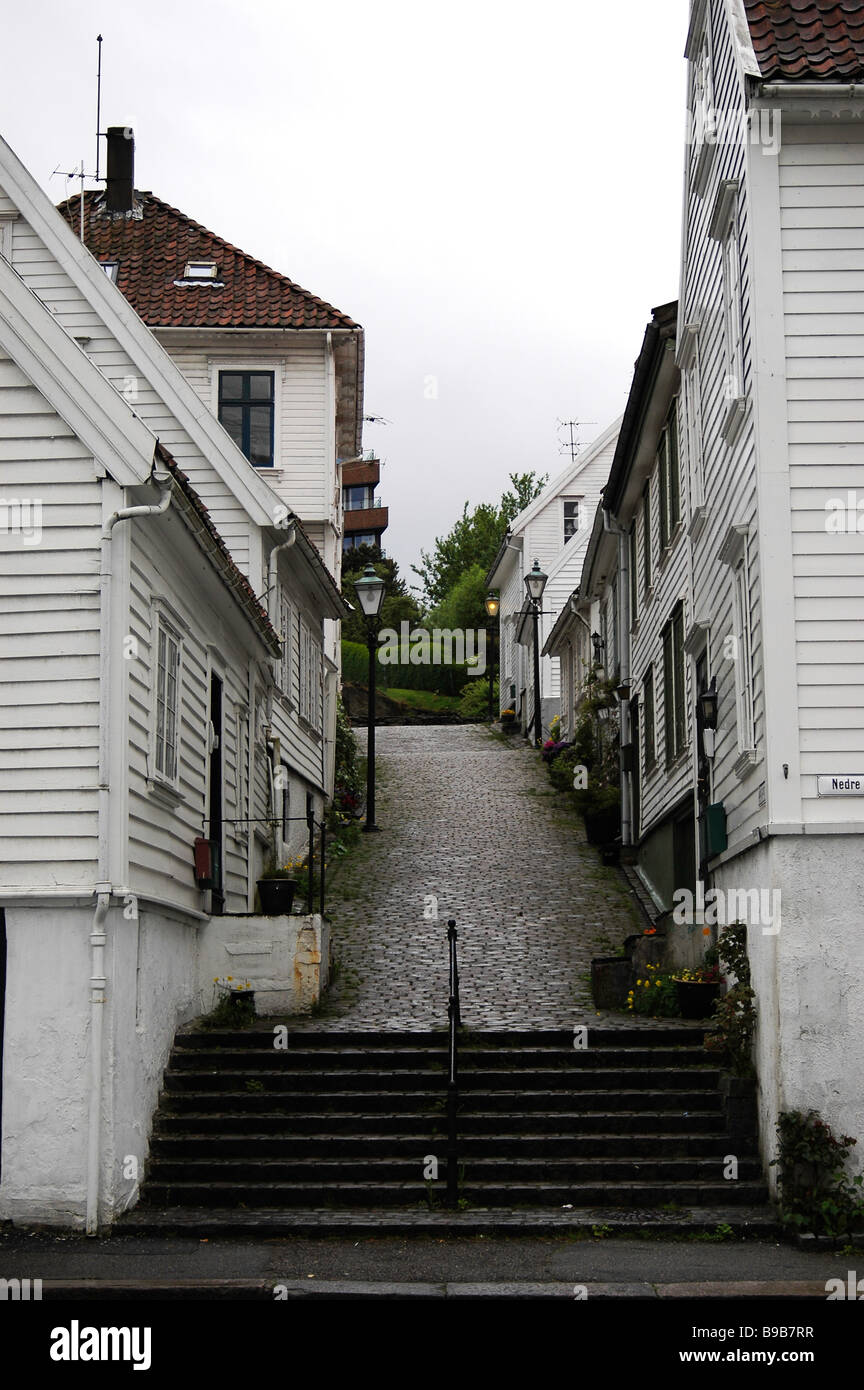 Steps leading up an alleyway Stock Photo - Alamy