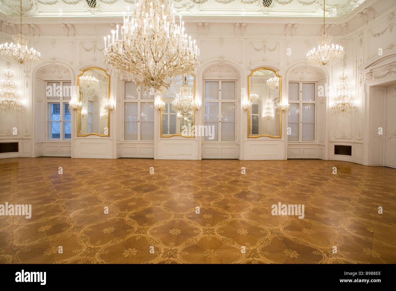 castle interior mirror room Stock Photo - Alamy