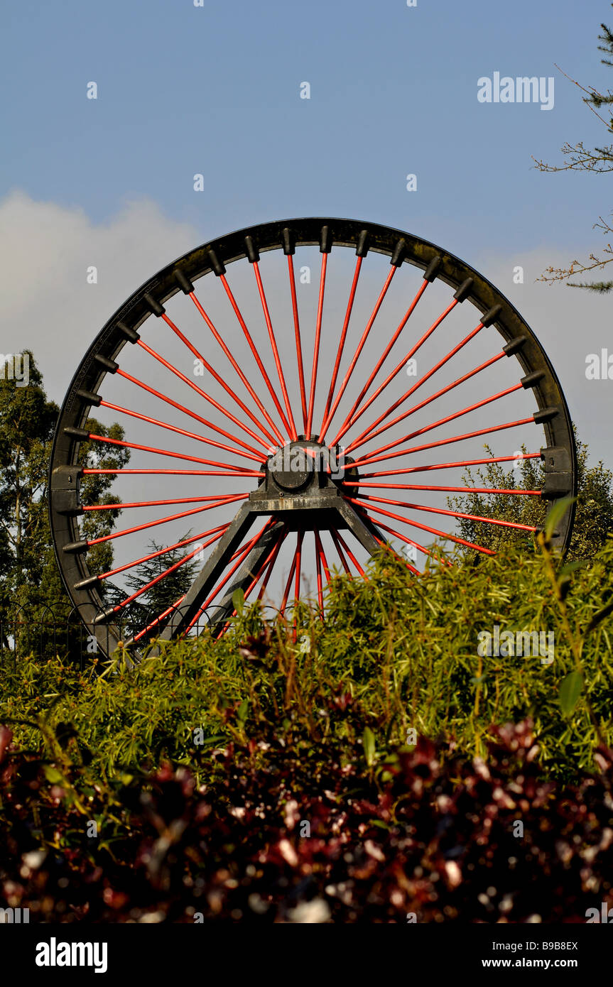 Colliery wheel, Miners Welfare Park, Bedworth, Warwickshire, England ...