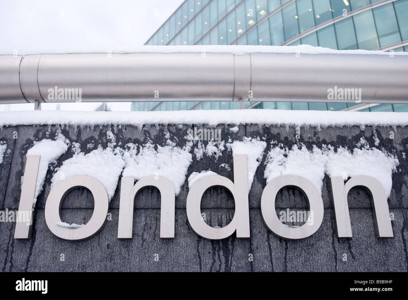 London snow Stock Photo - Alamy