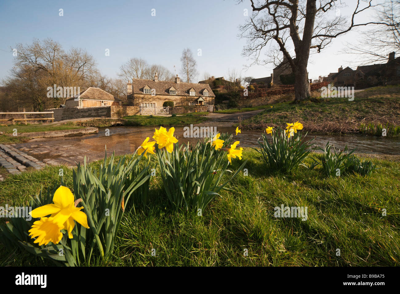 The village of lower slaughter in the cotswolds Stock Photo - Alamy