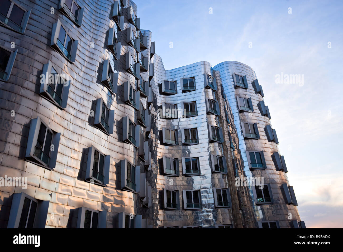 Neuer zollhof gehry hi-res stock photography and images - Alamy