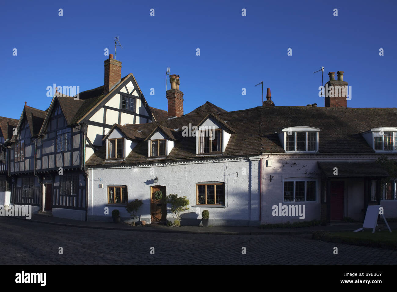 Old buildings in Mill Street Warwick Stock Photo - Alamy