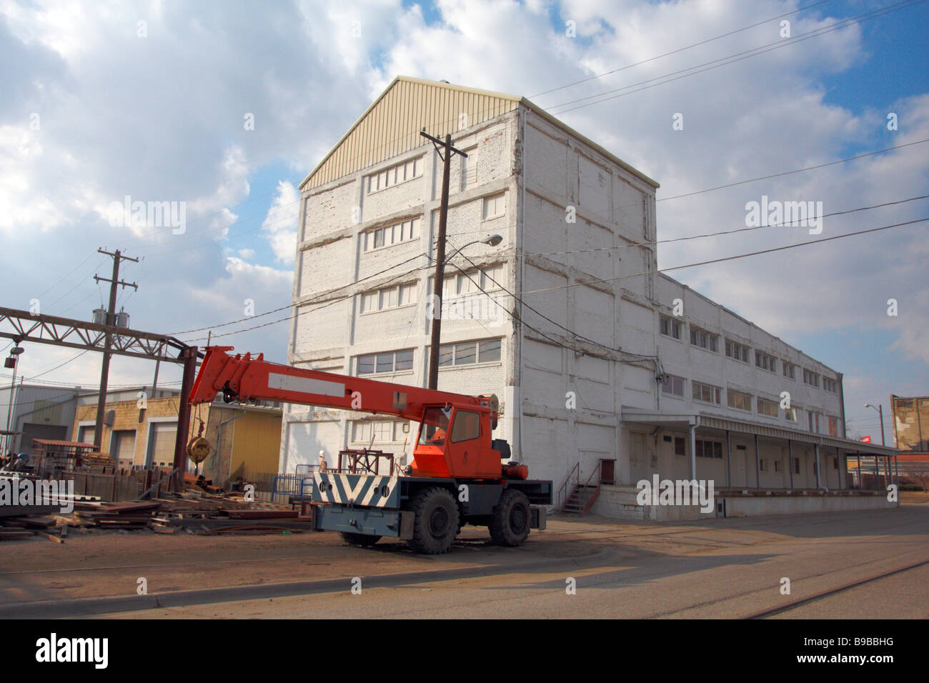 Back of warehouse, usa hi-res stock photography and images - Alamy