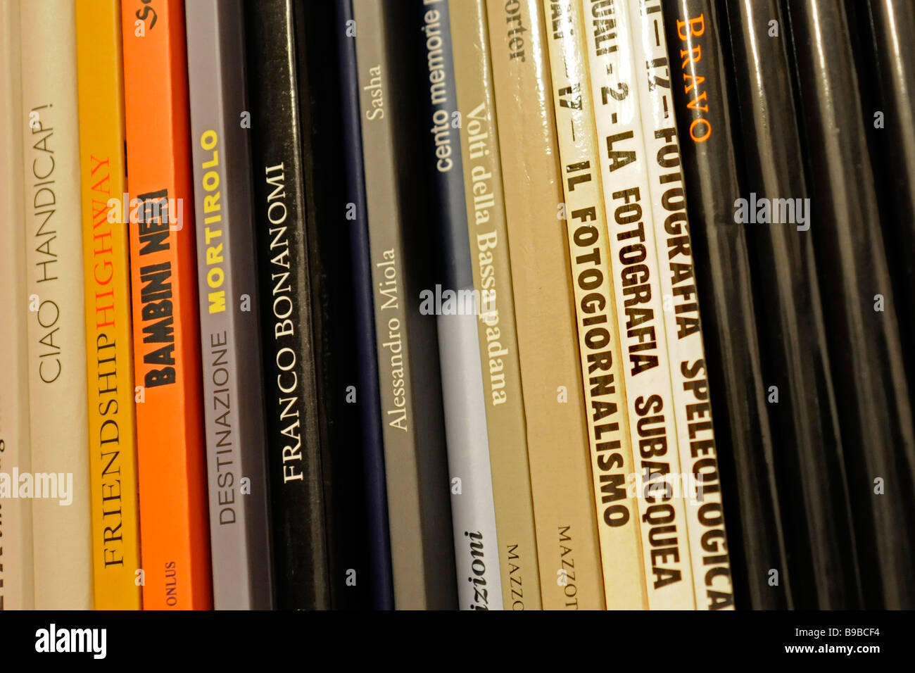 Make photo books hi-res stock photography and images - Alamy