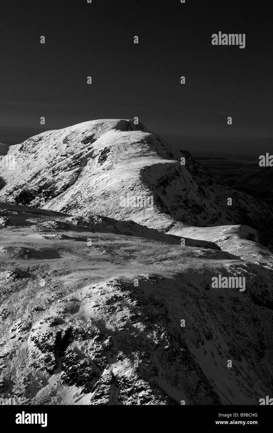 Peak district snow england Black and White Stock Photos & Images - Alamy