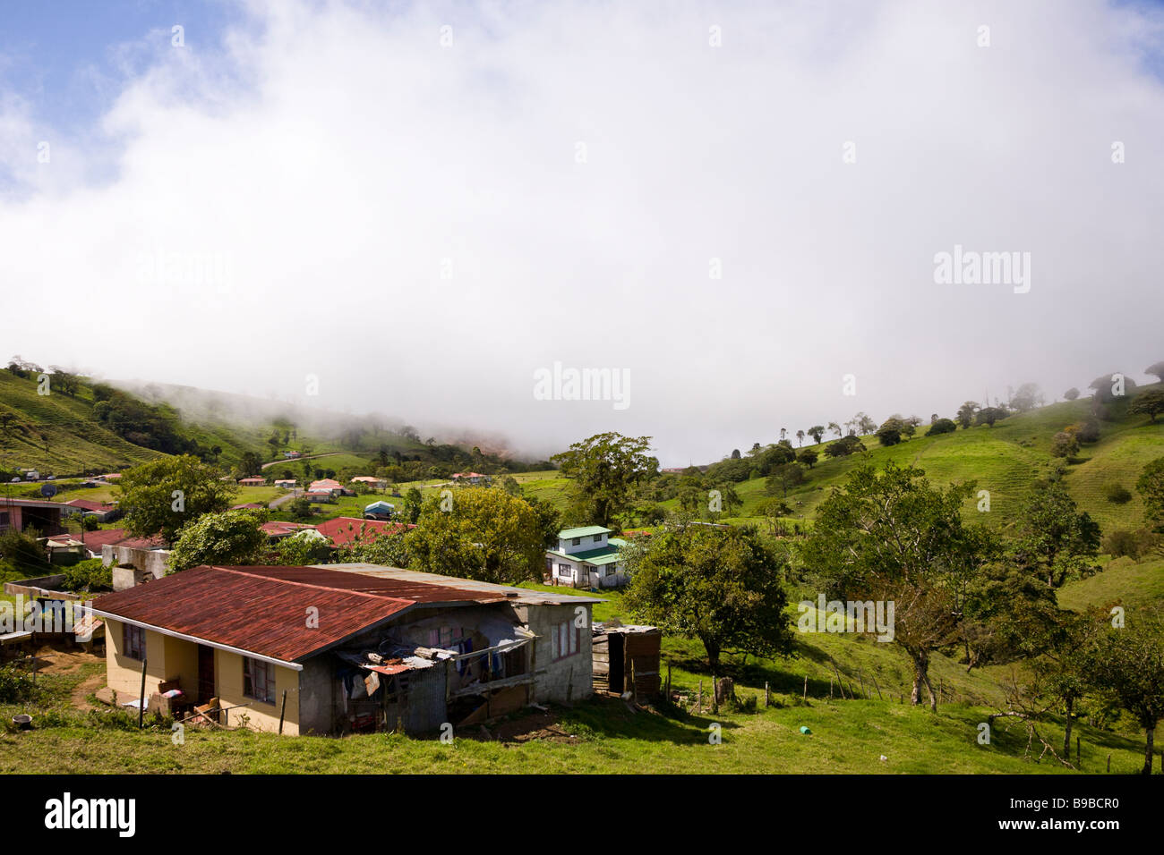 Costa Rican town in the hillside near Lake Arenal Stock Photo - Alamy