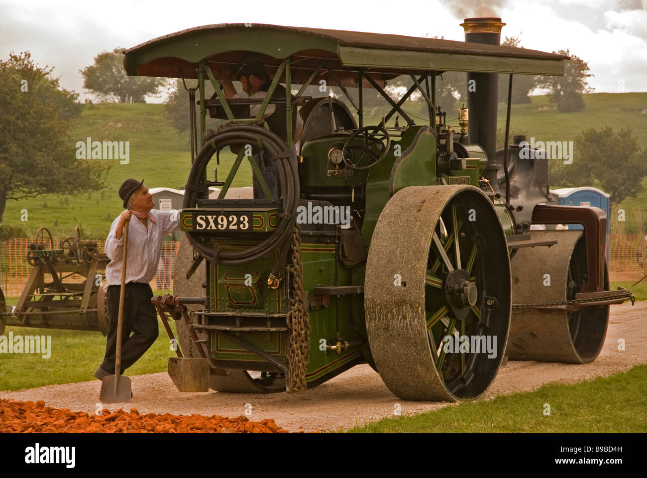 Vintage steam roller hi-res stock photography and images - Alamy