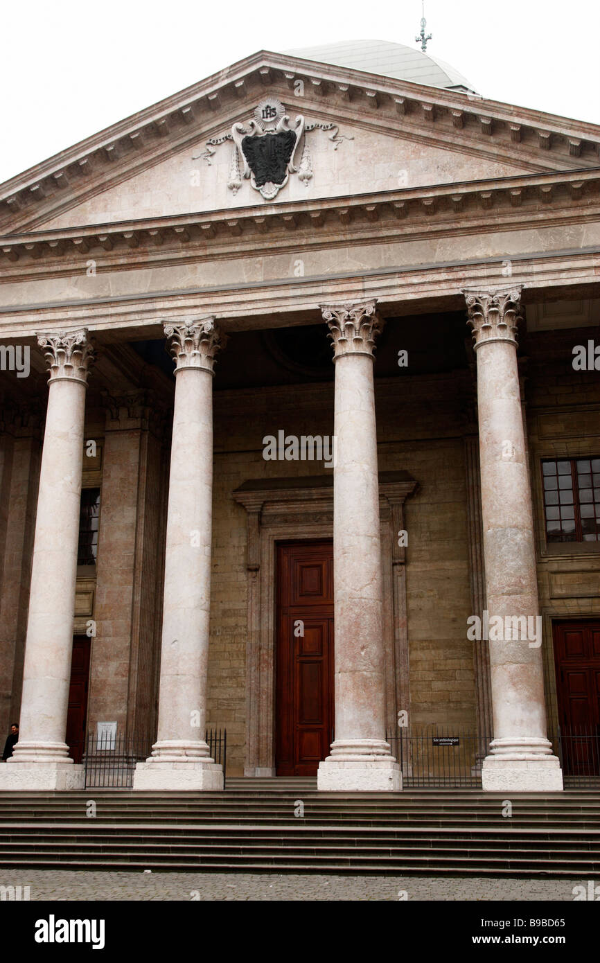 St pierre cathedral geneva hi-res stock photography and images - Alamy