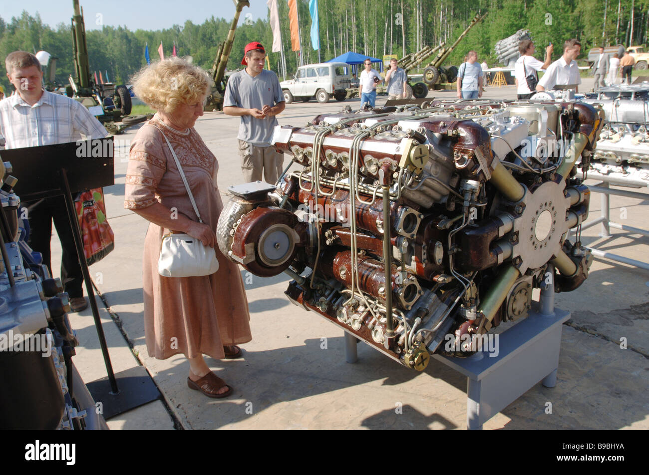 The Volga Autoworks offers its engines at the 5th International ...